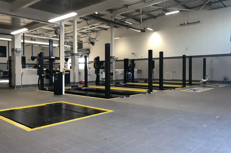 Jaguar Land Rover Dealership – Chequers Way, Derby – Hantall